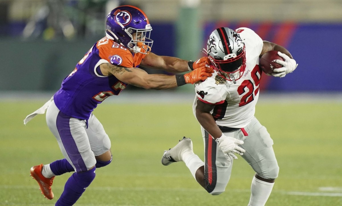 Reborn USFL Offers Low But Egalitarian Salaries