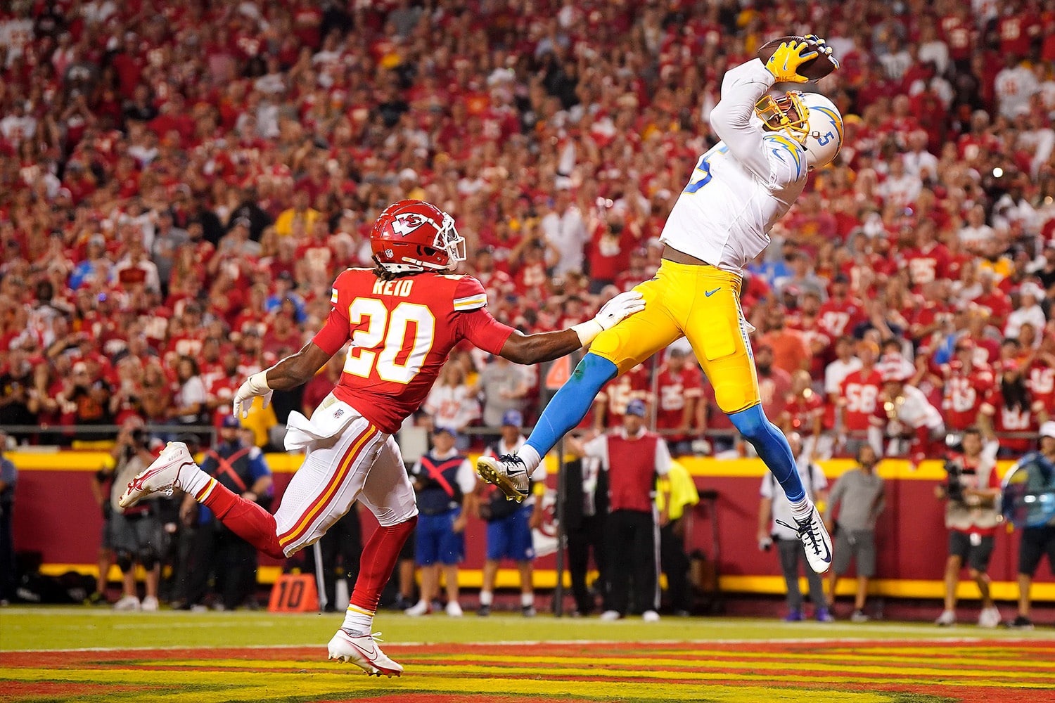 Amazon’s ‘TNF’ Debut Tops Thursday TV Shows