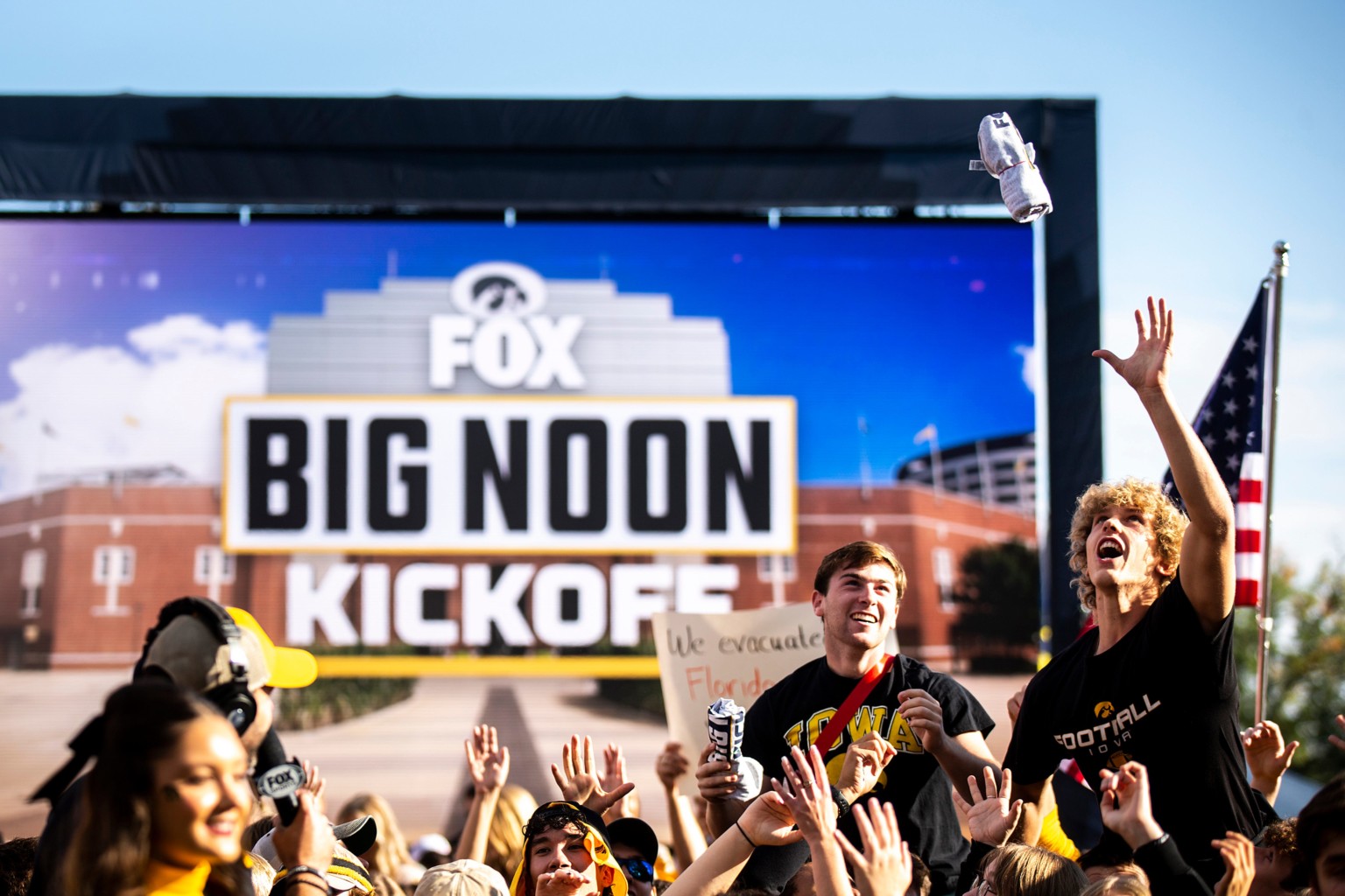 Fox’s ‘Big Noon Kickoff’ Challenging ESPN’s ‘College GameDay'