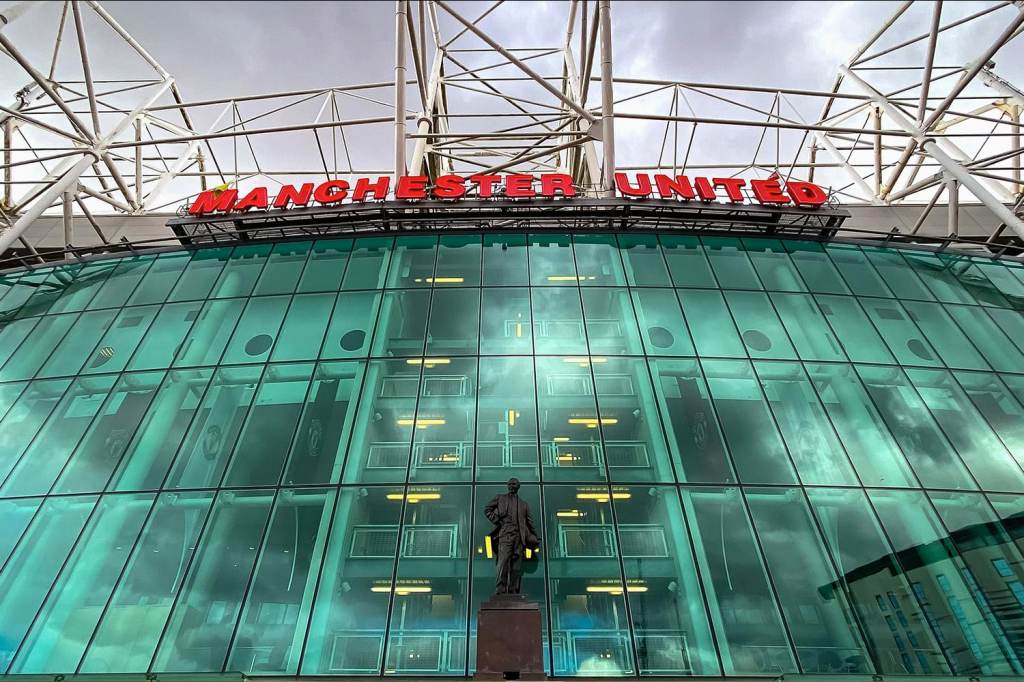 Manchester United Receives ‘Several’ Bids for Club