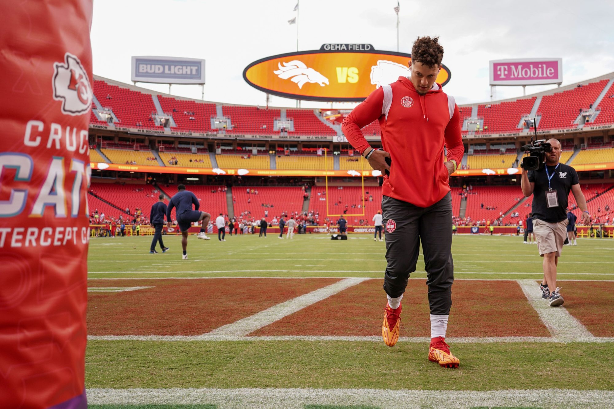 Chiefs Owner: Arrowhead Plans Tied To Royals’ Stadium Decision