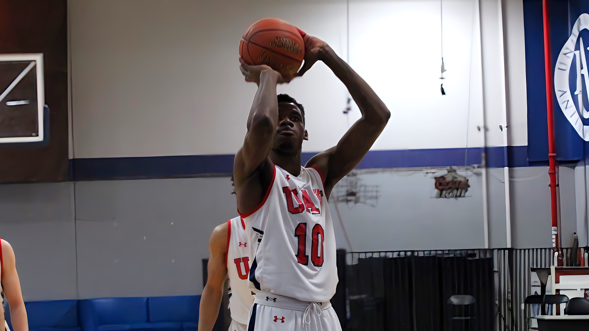 NAIA School Raising Money to Play in Postseason