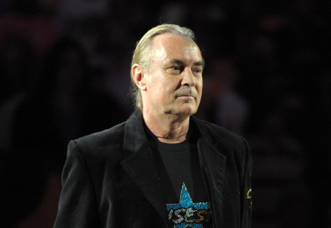 Lakers’ Minority Owner Johnny Buss Announces Presidential Campaign