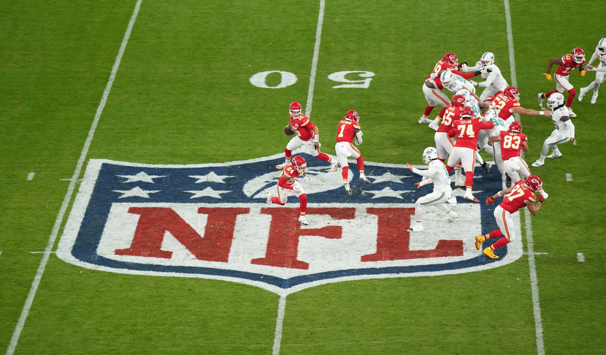 Tuned In: NFL-Netflix Deal Sets Stage for Mother of All Cash Grabs