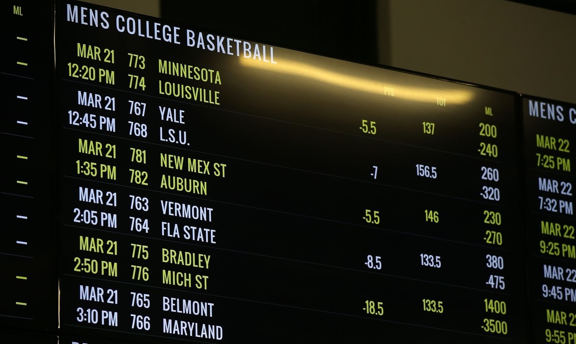 Daily Fantasy Operators Face Lawsuit in Massachusetts