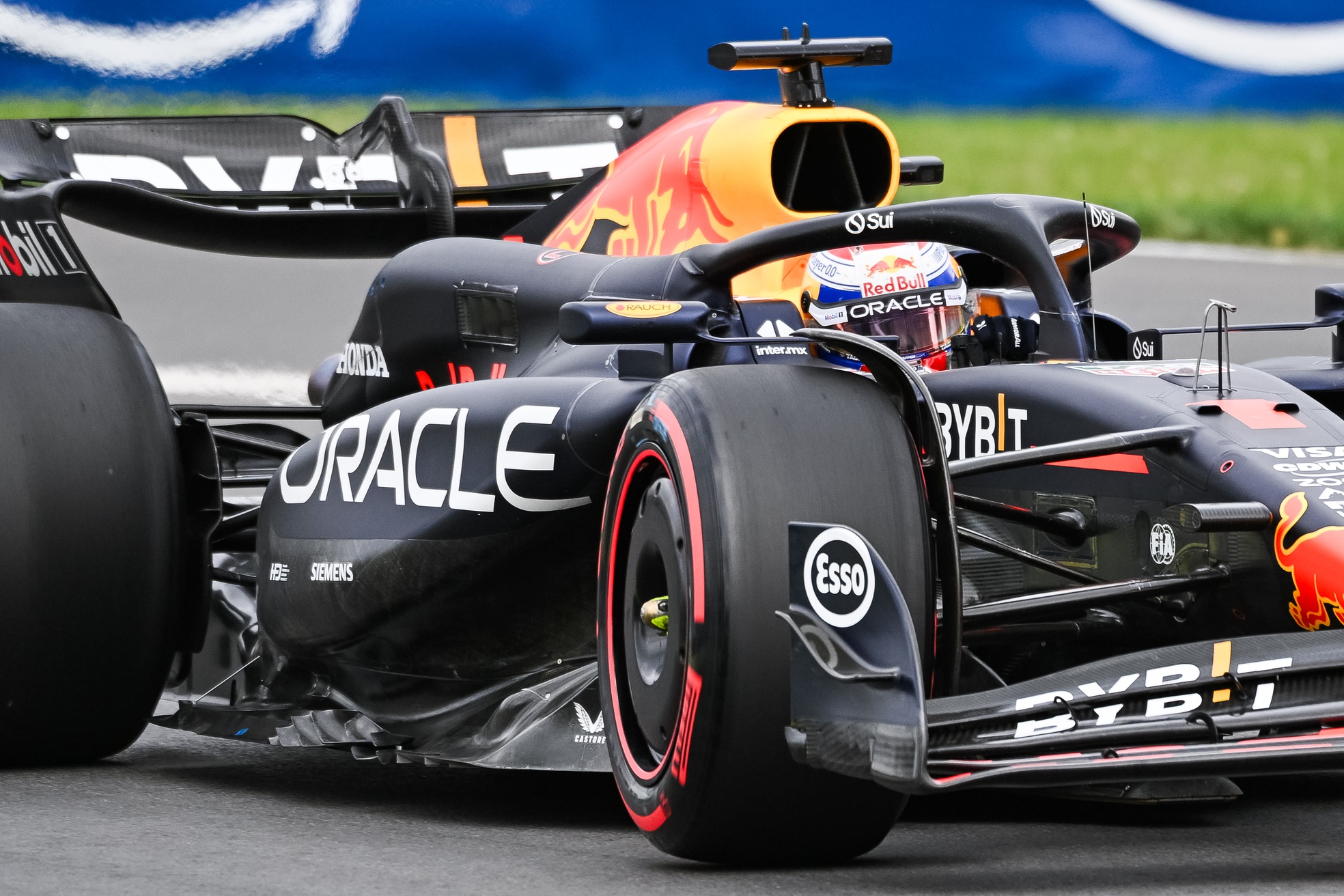 Red Bull’s Reign in Trouble As High-Stakes F1 Showdown Looms