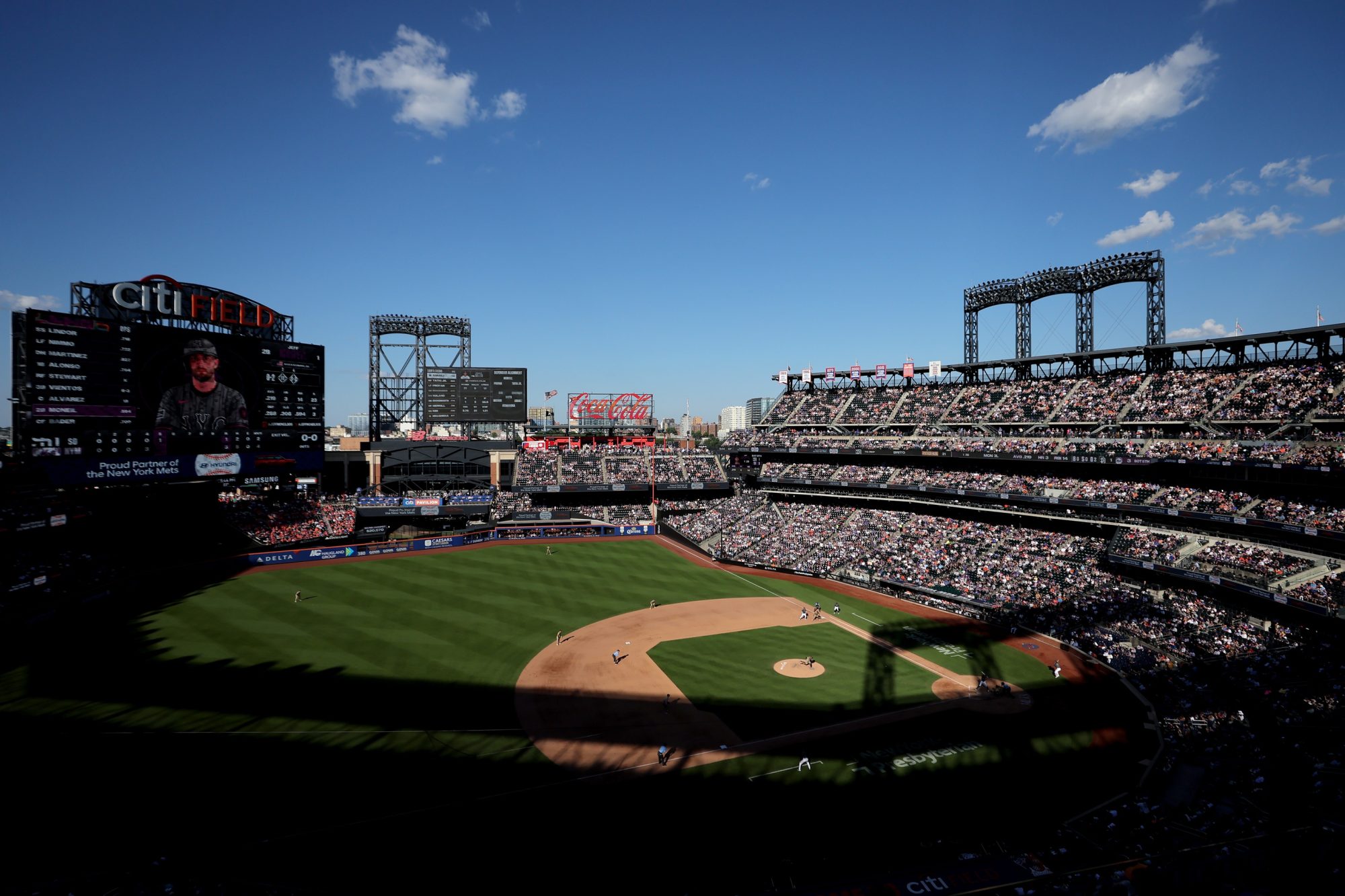 Mets Attendance Has Slumped. Can a New Ticketing Trend Help?