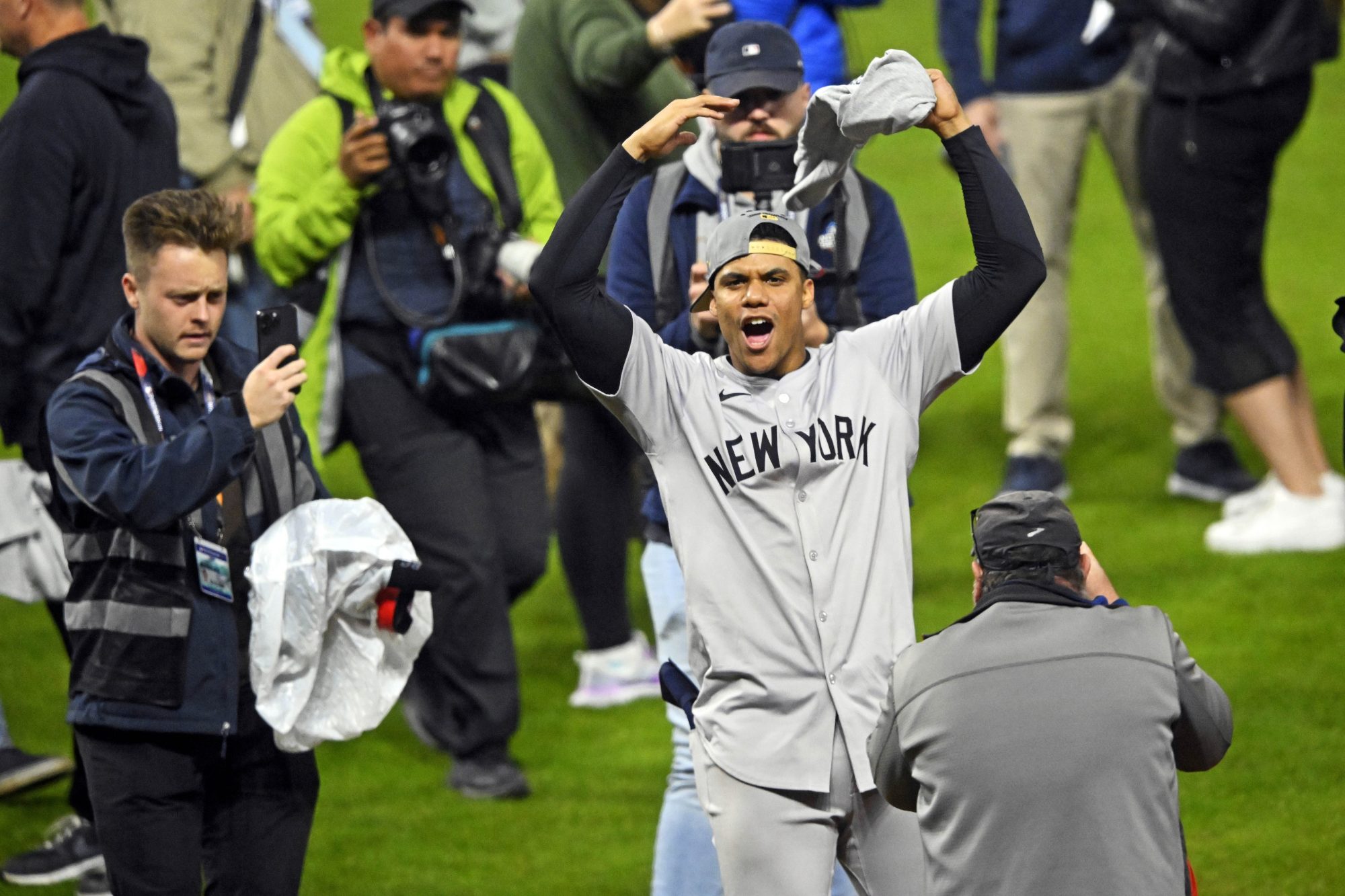 Yankees, Soto Make World Series As Superstar Eyes Huge Payday