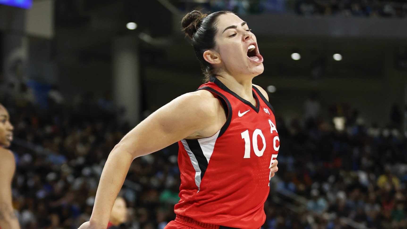 Kelsey Plum Introduced in L.A., Throws Jab at Las Vegas Aces