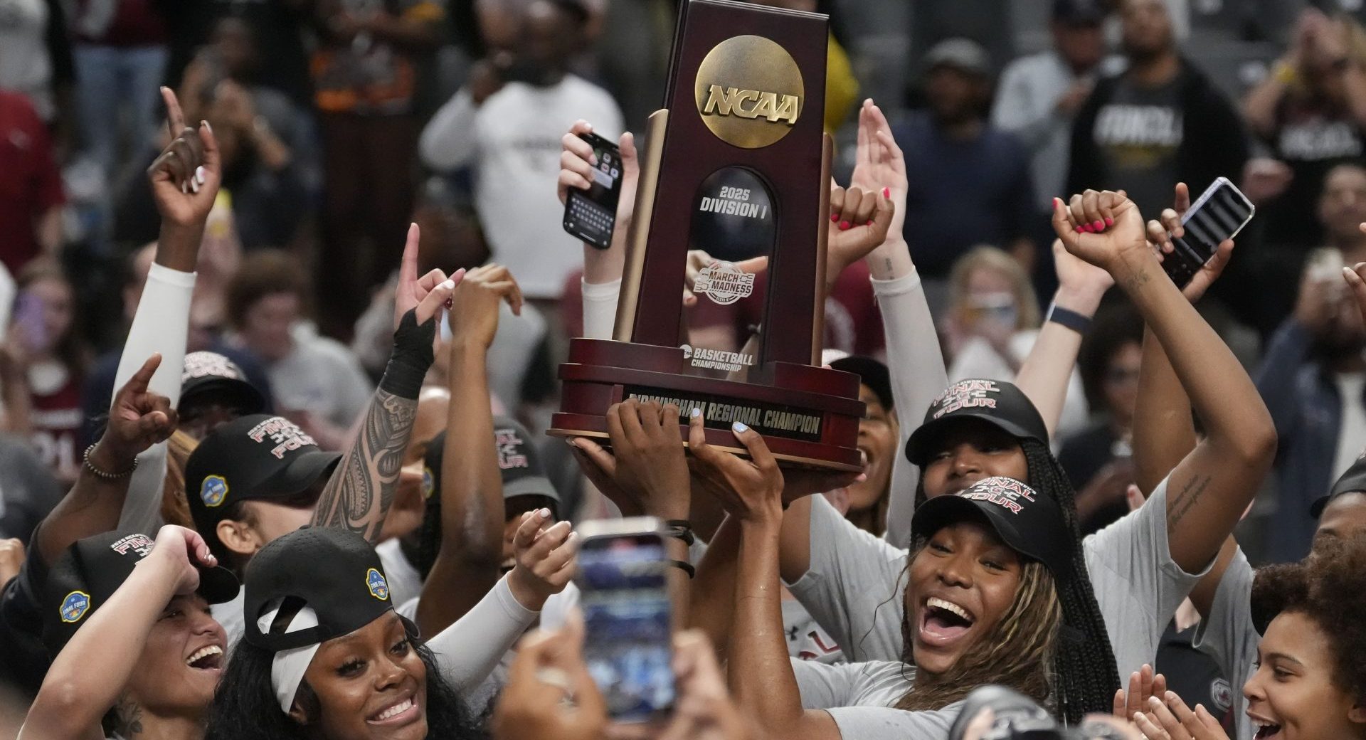 SEC and Big Ten Cash In While Leading March Madness Payouts