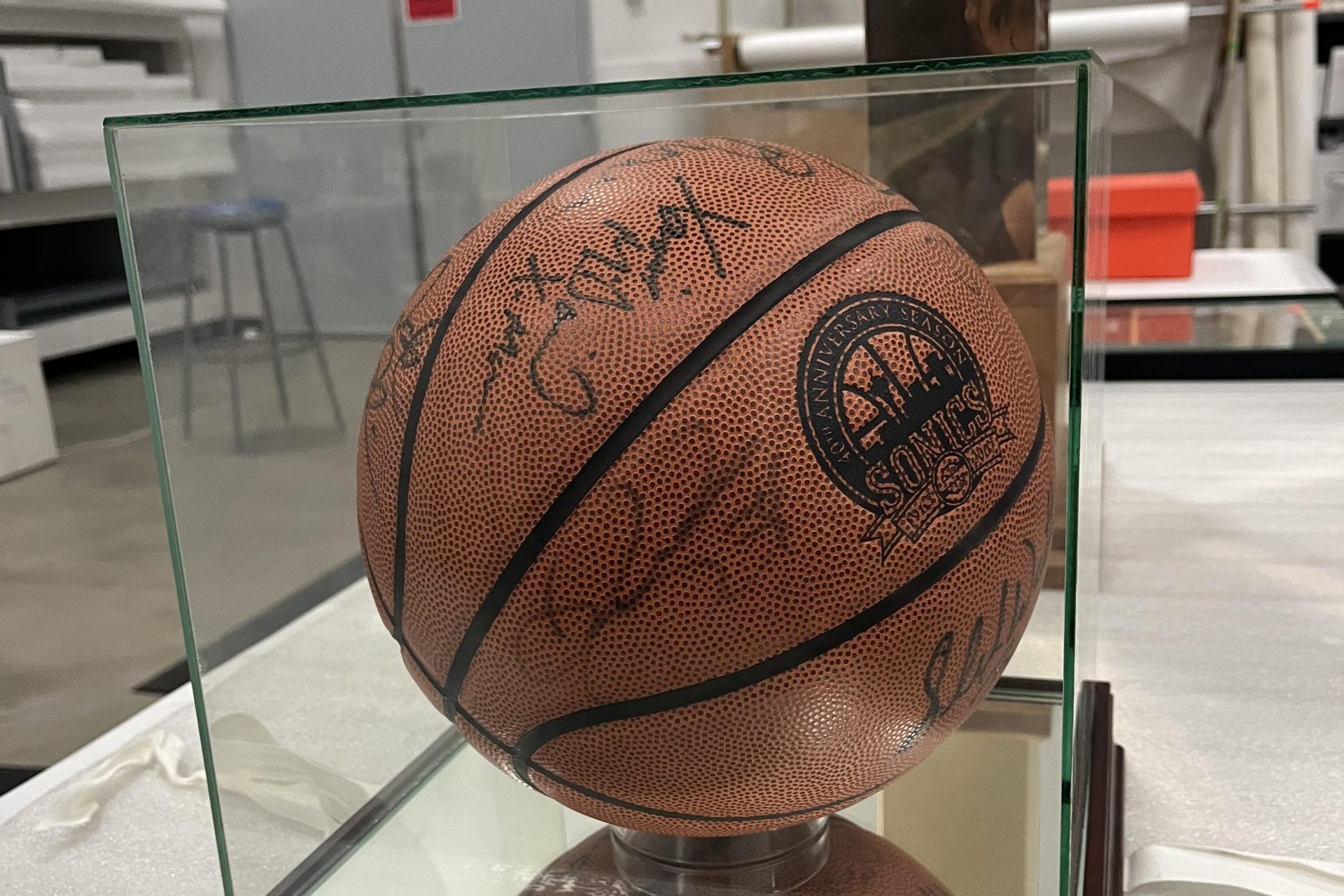 5,000 Pieces of Thunder History Are Hidden in Seattle