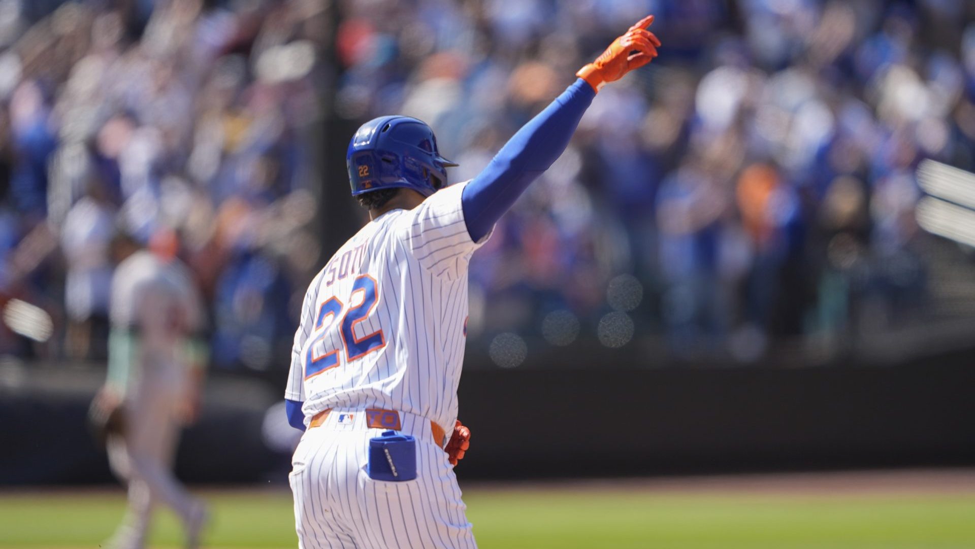 Mets, Dodgers Push MLB to Best April Attendance Since 2017