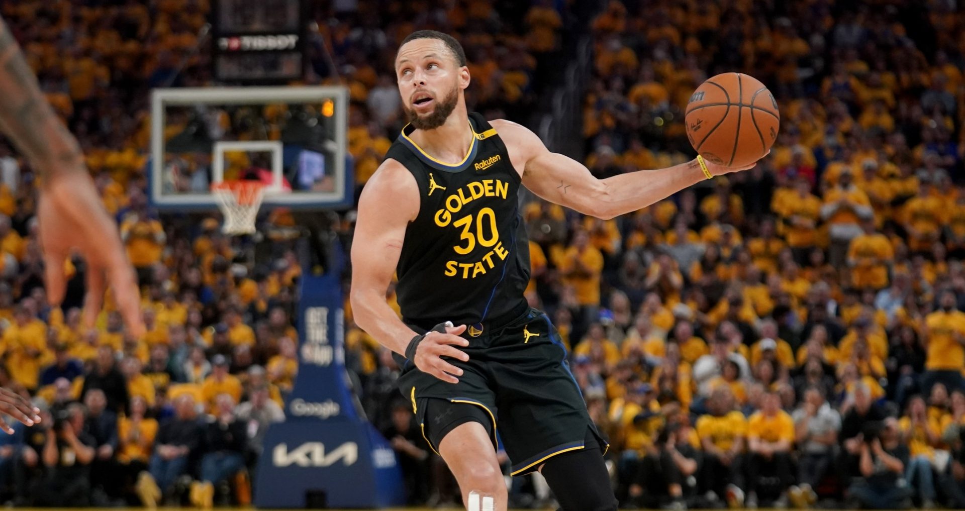 Top Warriors Reporter Leaving The Athletic for ESPN