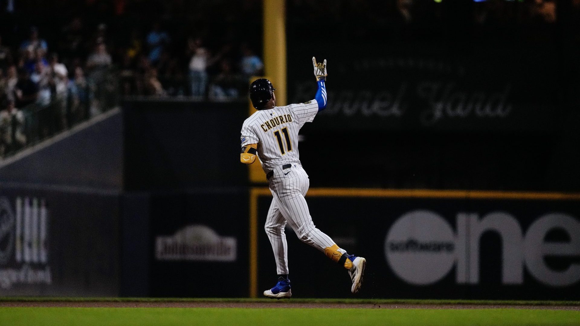 Low-Payroll Brewers Are Outperforming MLB Big Dogs