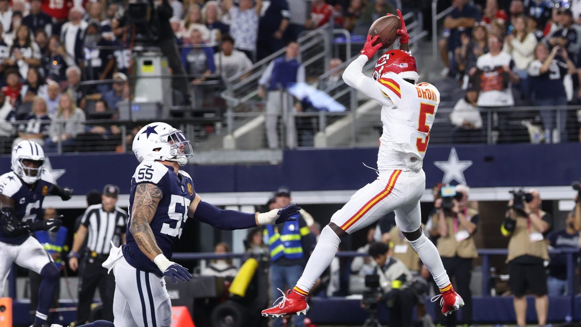 Chiefs-Cowboys Shatters NFL Regular-Season Ratings Record