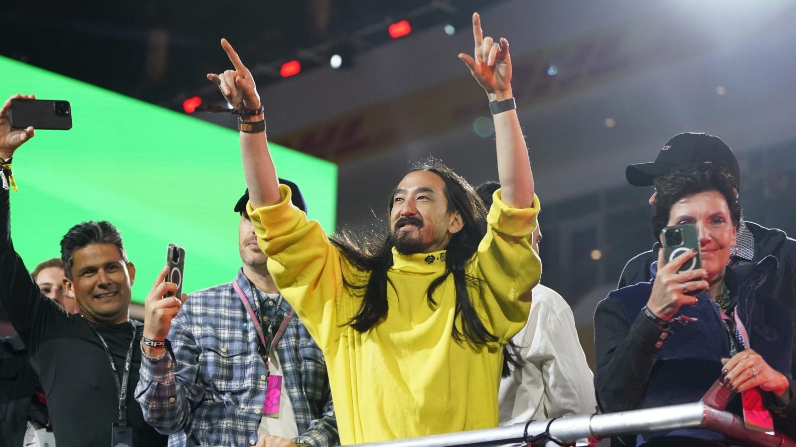DraftKings' Kalish, DJ Steve Aoki Accused of Duping NFT Buyers