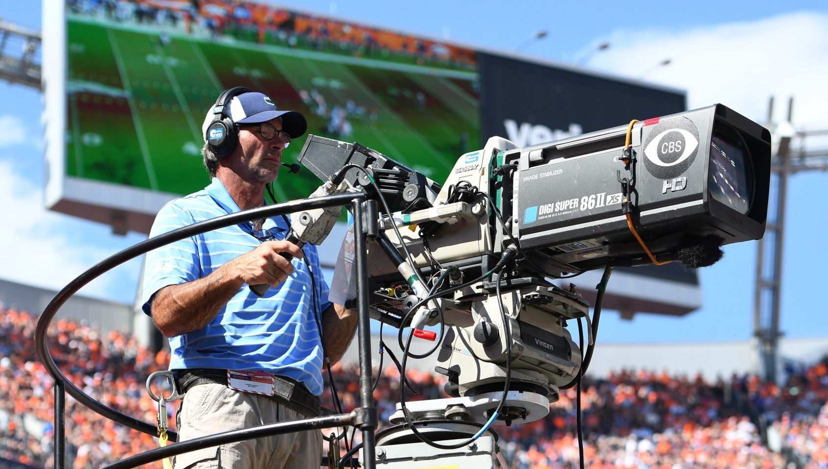 CBS Sports Parent Gets 7 Days to Make ‘Final’ Offer for WBD