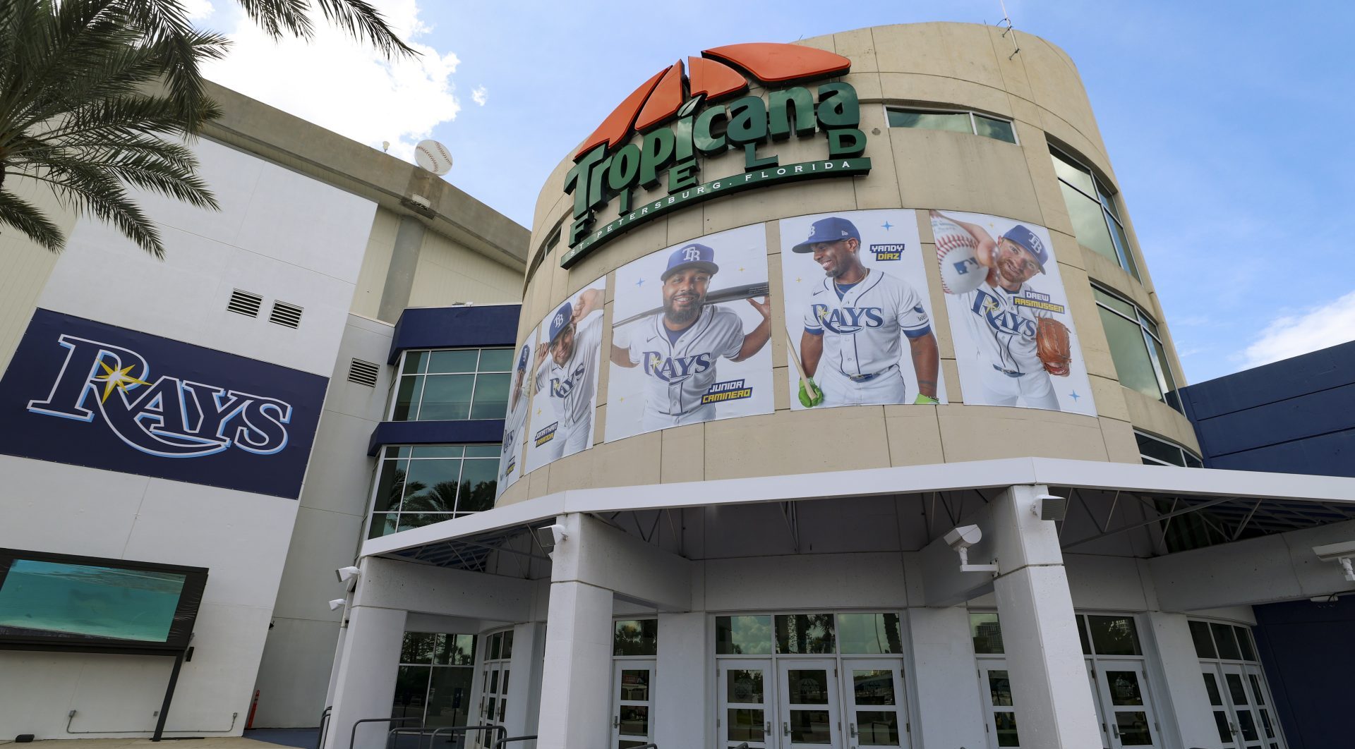 Rays Stadium Survives Narrow Vote