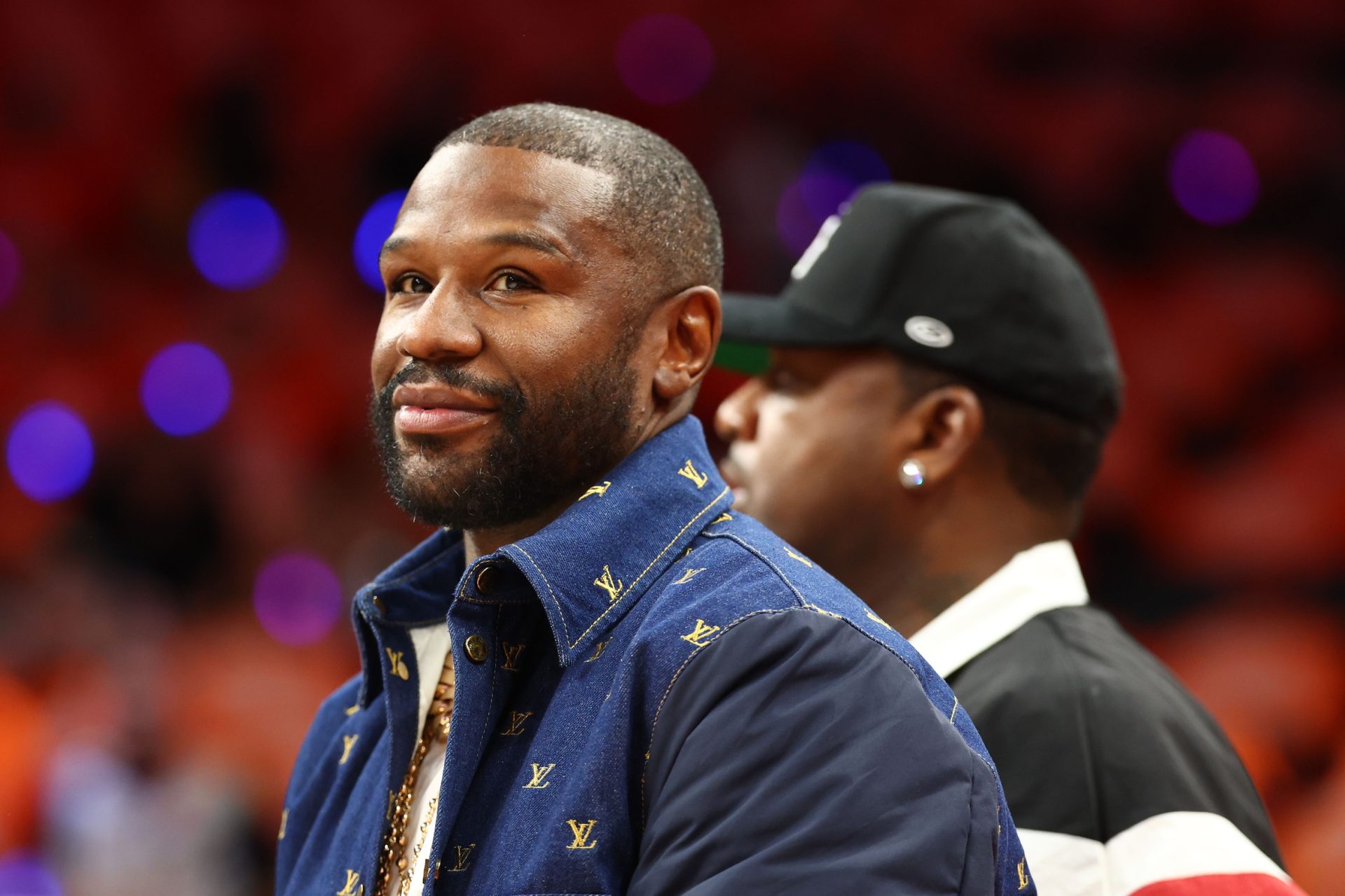 Mayweather Calls Off $100M Legal Fight With Business Insider