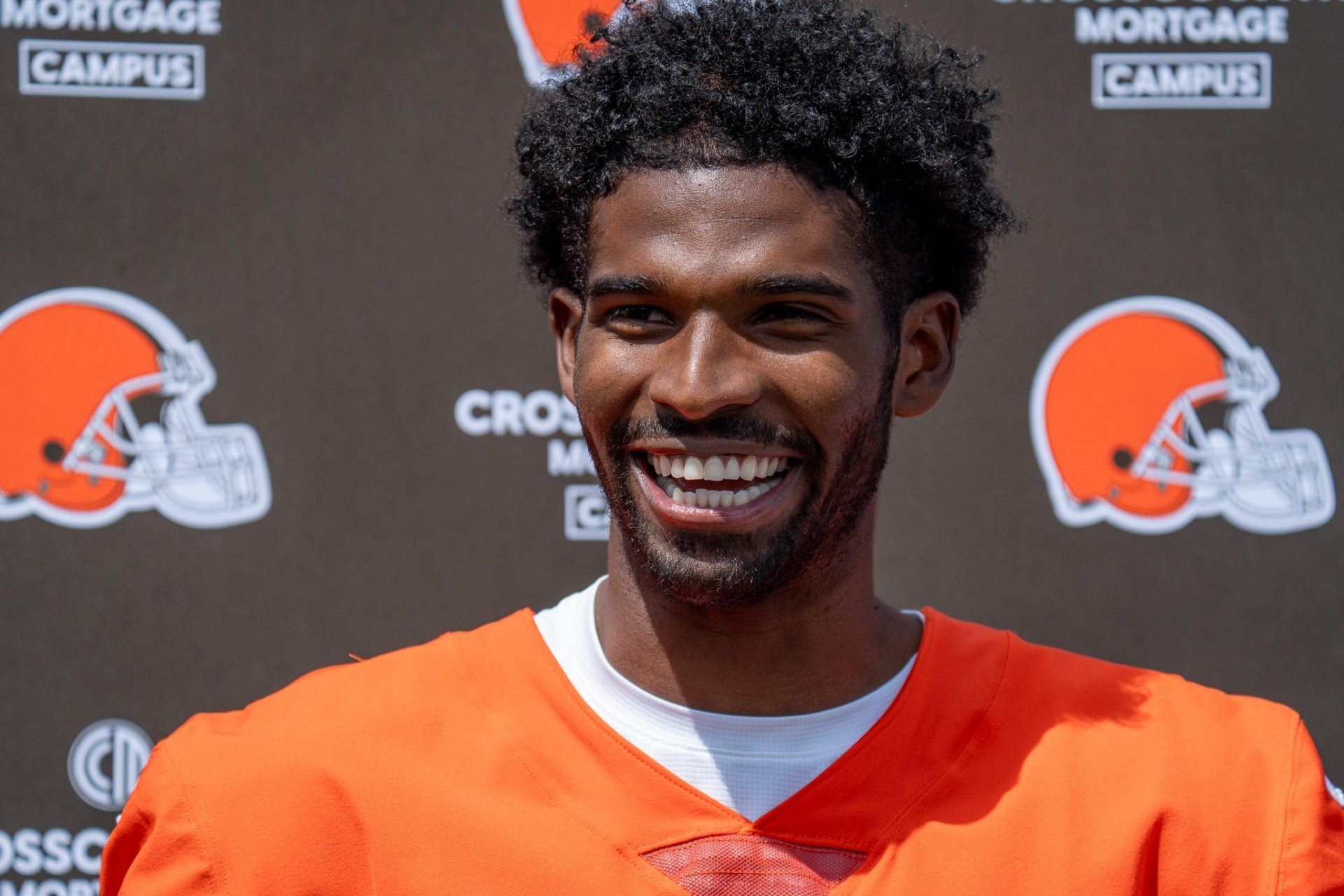 Sanders’s Record NFLPA Income Was Mostly From Trading Cards