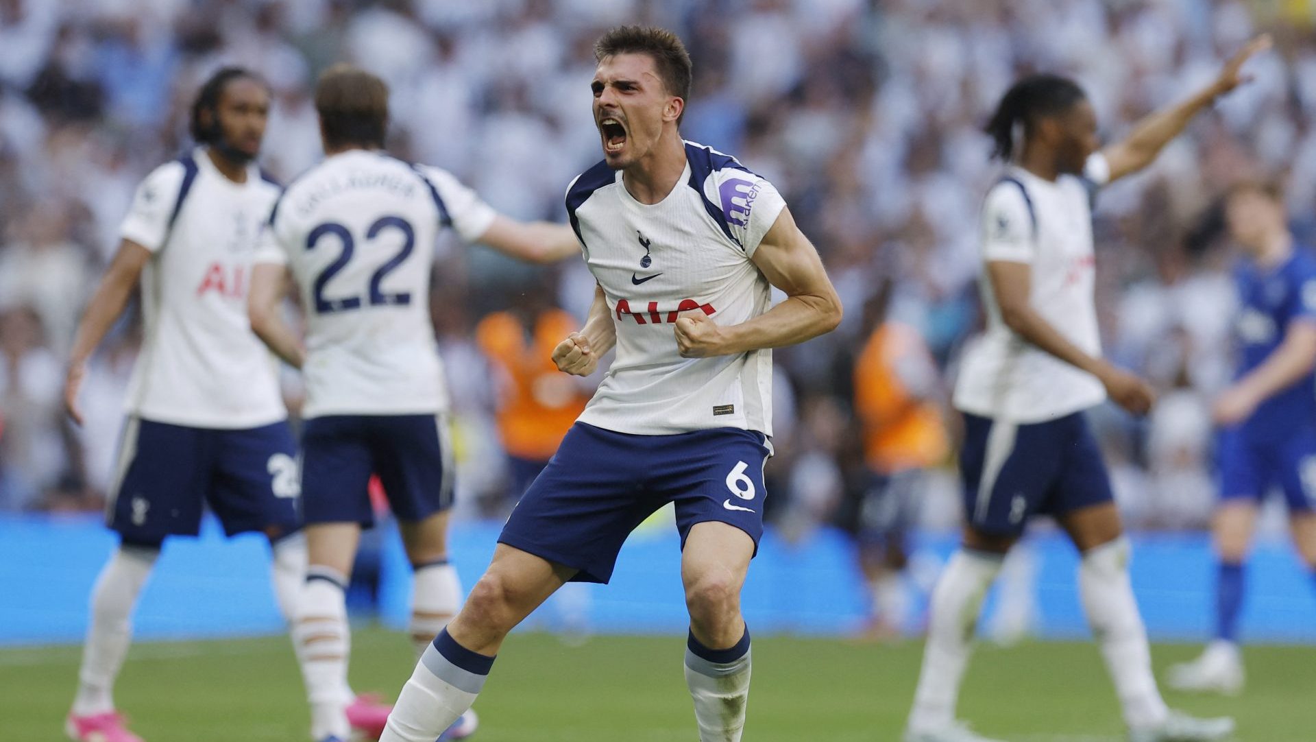 Tottenham Boardroom Rivalry Ends With Former Chairman's Exit